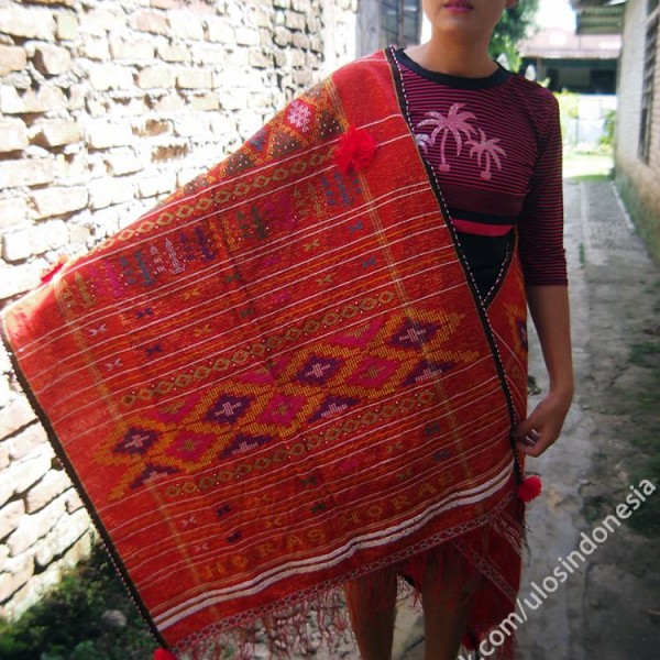 Ulos Ragi Huting Archives - Ulos Indonesia